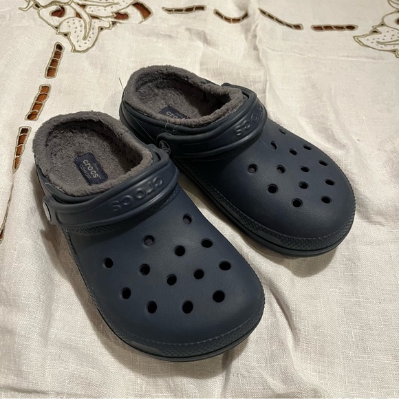 CROCS | Shoes | Navy Blue Dual Comfort Crocs | Poshmark